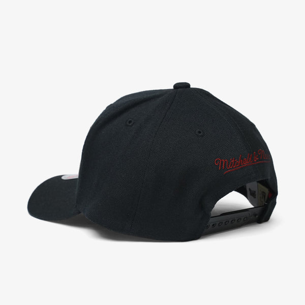 Chicago Bulls Script Classic Redline Snapback - Black - Throwback